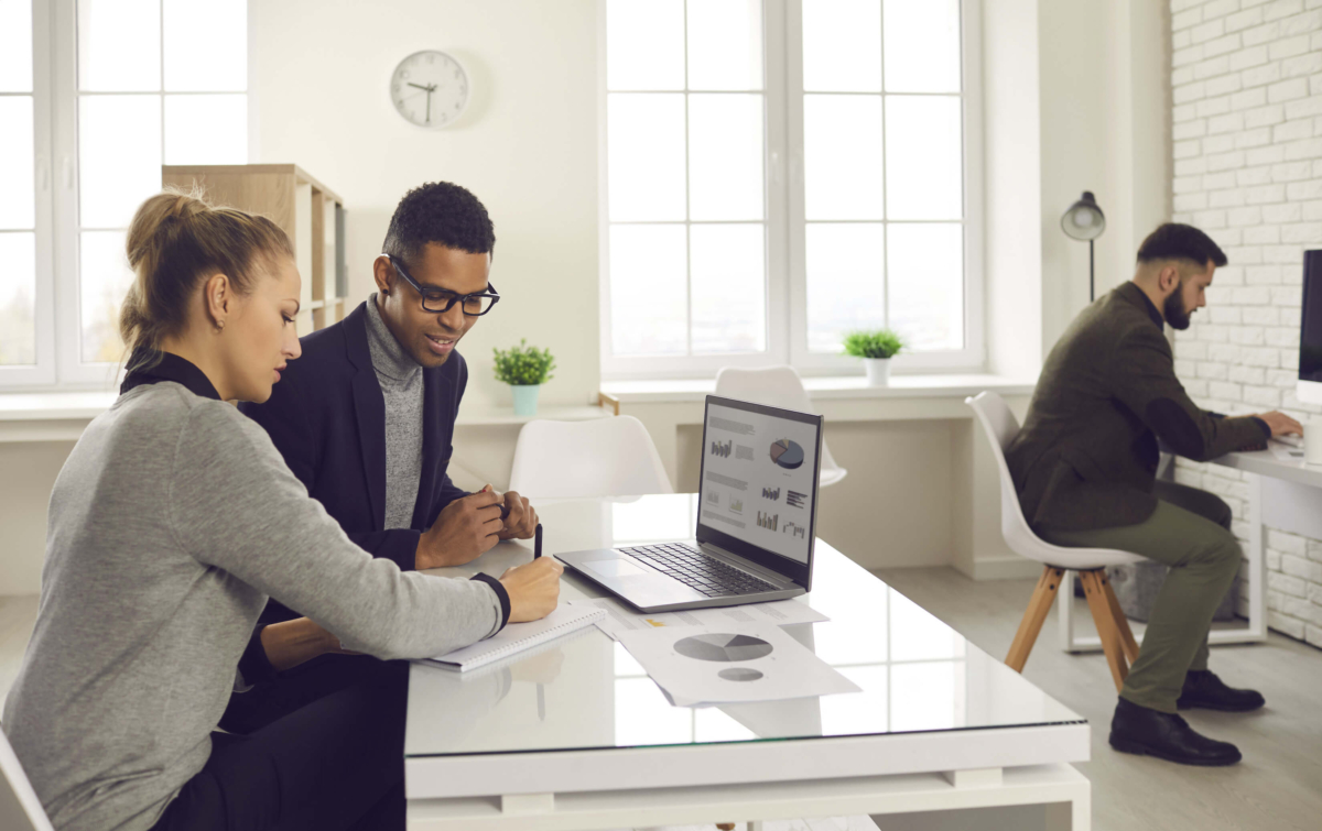 Desk Space vs Office Space Rental for Startups | Workbox